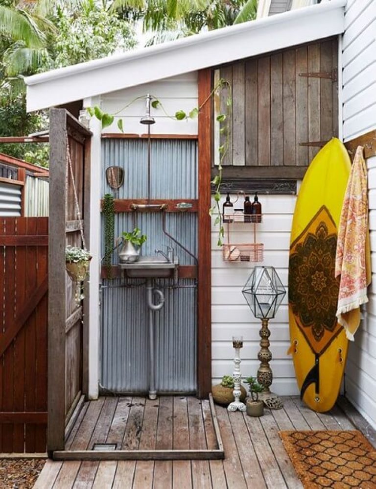 23 Tropical and Natural Outdoor Shower Ideas 2024 - Small House Decor