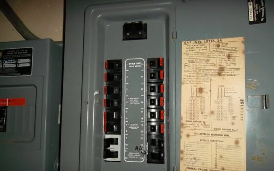 Are Federal Pacific Electrical Panels Safe? - Small House Decor