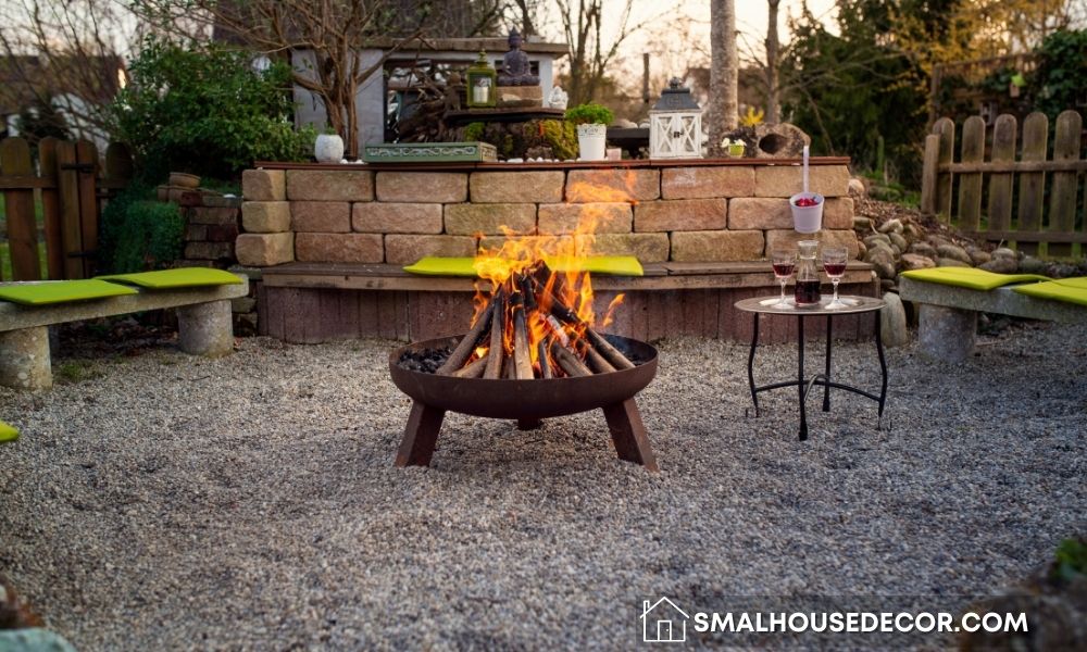 5 Fire Pit Backyard Ideas To Liven Up Your Home - Small House Decor