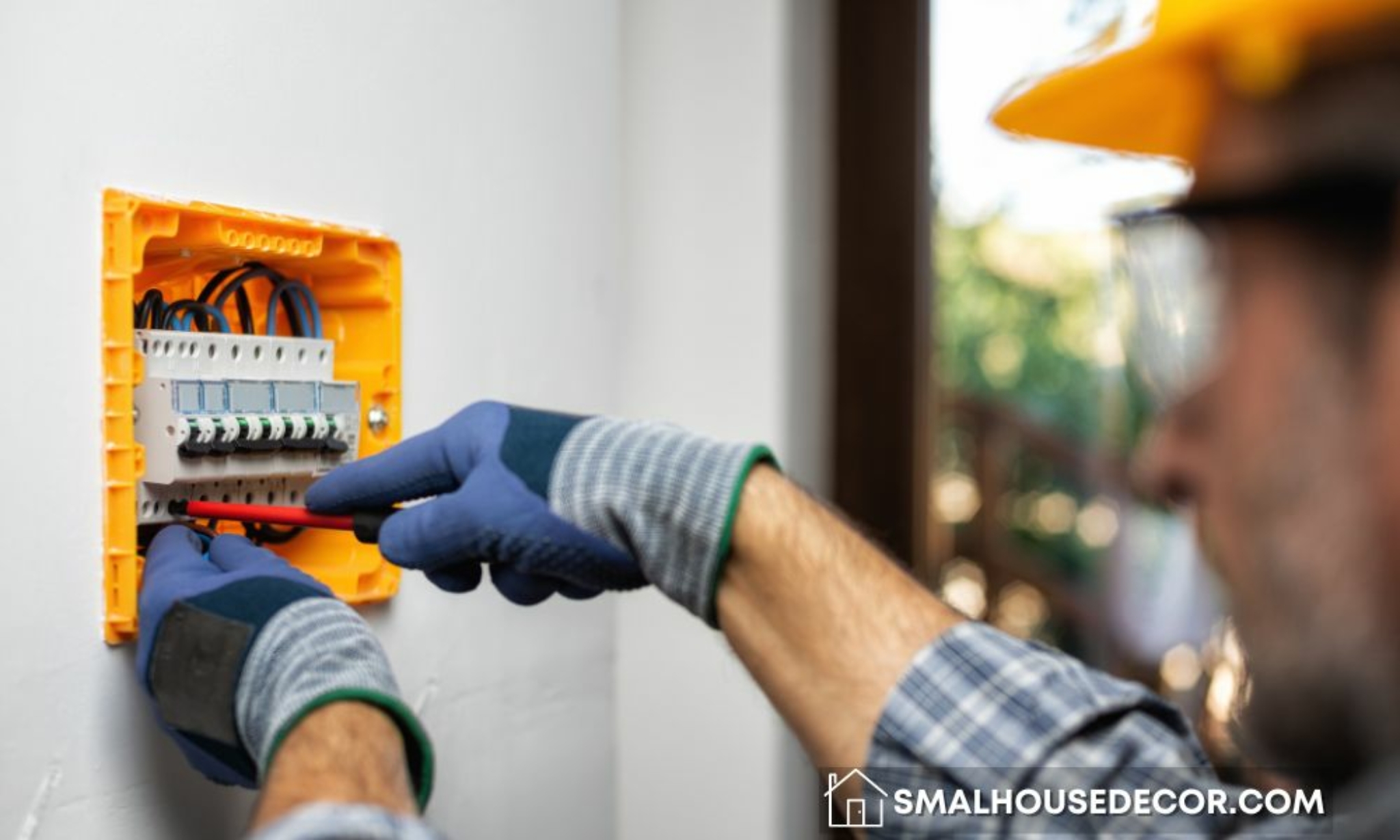 Electrical Safety Tips To Keep In Mind - Small House Decor